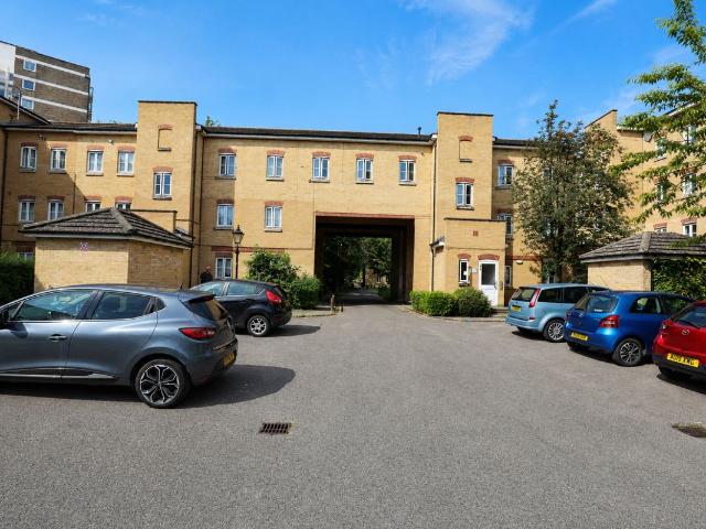 Tallis Court, Kidman Close, Gidea Park RM2, 2 bed flat to rent, £1,700 pcm | PrimeLocation