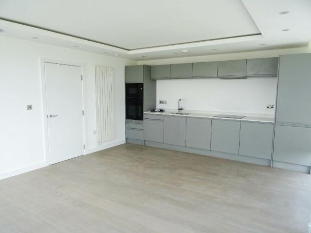 Tallis House, Fair Acres, Bromley, Kent BR2, 1 bed flat to rent, £1,575 pcm | PrimeLocation