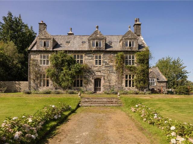 Talsarnau, Gwynedd, LL47 11 bed house to rent £5,000 pcm £1,154 pw