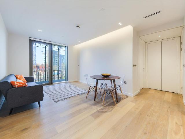 Tapestry Apartments, Canal Reach, London N1C, 1 bed flat to rent, £3,142 pcm | PrimeLocation