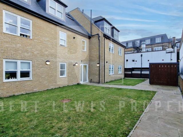 Tapster Street, High Barnet, Barnet EN5, 1 bed flat to rent, £1,650 pcm | PrimeLocation