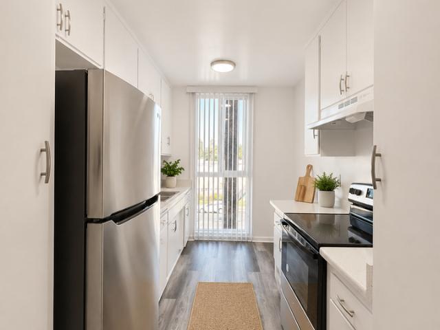 Tarzana Five Apartments 1 Bedroom Apartment for Rent at 6130 Reseda Blvd, Los Angeles, CA 91335 Tarzana