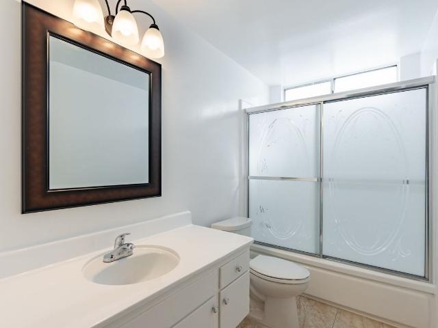 Tarzana Five Apartments 1 Bedroom Apartment for Rent at 6130 Reseda Blvd, Los Angeles, CA 91335 Tarzana