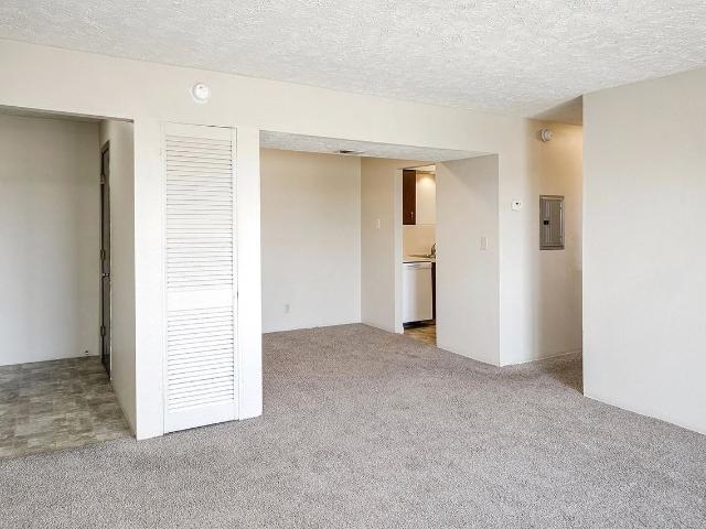 Tara Heights 1 Bedroom Apartment for Rent at 806 1/2 Janesview St, Papillion, NE 68046
