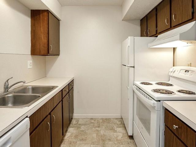 Tara Heights 1 Bedroom Apartment for Rent at 806 1/2 Janesview St, Papillion, NE 68046