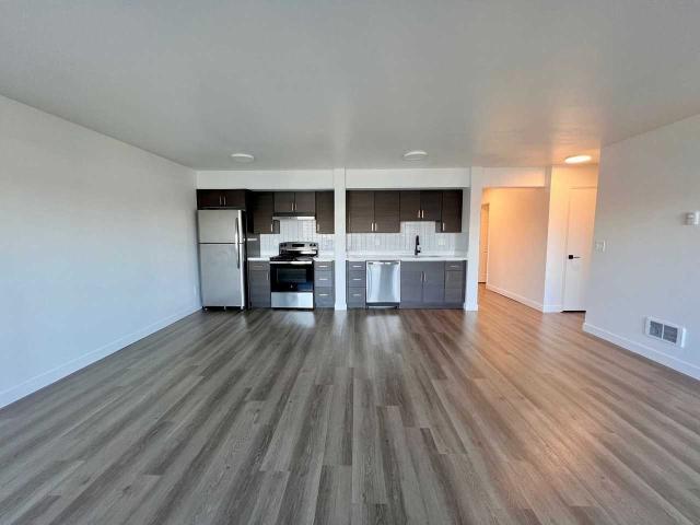 Tara Lake View 1 Bedroom Apartment for Rent at 2442 8th Ave N, Seattle, WA 98109 East Queen Anne
