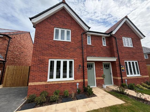 Taranto Close, Widnes, WA8 3 bed semi detached house to rent £1,550 pcm £358 pw