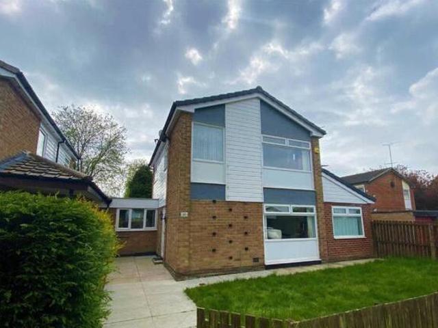 Tarbolton Crescent, Hale, 3 Bedroom Link