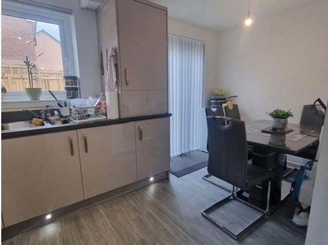 Target Crescent, Glasgow G53, 3 bed terraced house to rent, £1,350 pcm | PrimeLocation
