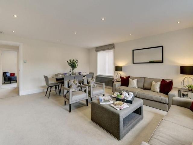 Tarnbrook Court, Holbein Place, Chelsea, London SW1W, 3 bed flat to rent, £9,100 pcm | PrimeLocation