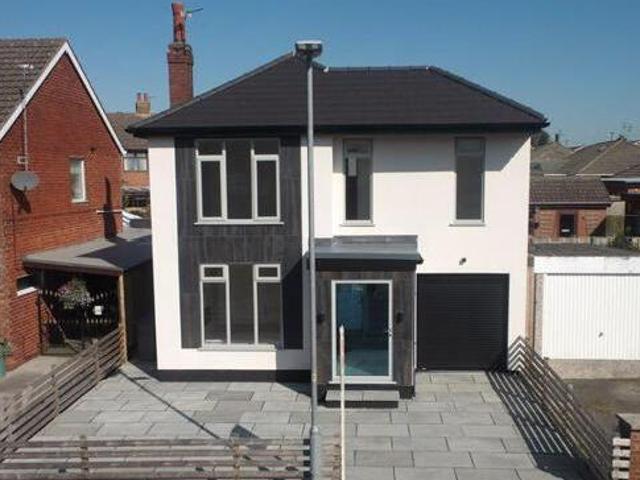 Tarnway Avenue, Thornton, 3 Bedroom Detached