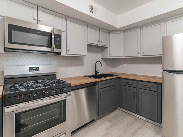 Taro Walk 4 Bedroom Apartment for Rent at 5826 Newtown Arch, Virginia Beach, VA 23462