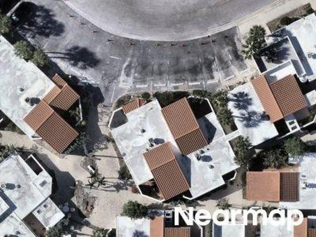 Tarpon Center Dr Apt 2