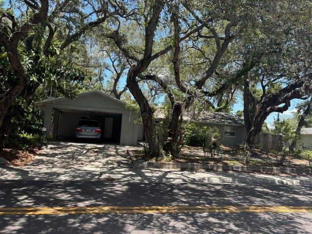 439 E Martin Luther King Jr Dr, Tarpon Springs, FL 34689