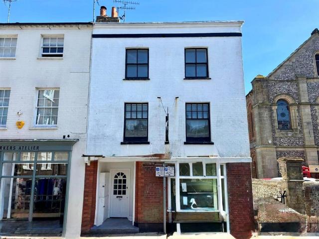 Tarrant Street, Arundel BN18 3 bed maisonette to rent £1,625 pcm £375 pw