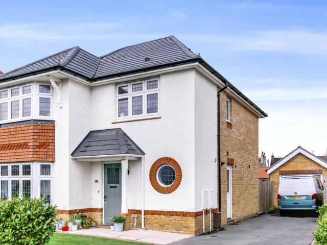 Tarragon Avenue, Chichester PO20, 3 bed detached house to rent, £2,200 pcm | PrimeLocation