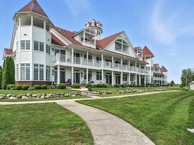 Tashmoo Ln, Algonac, Condo For Sale