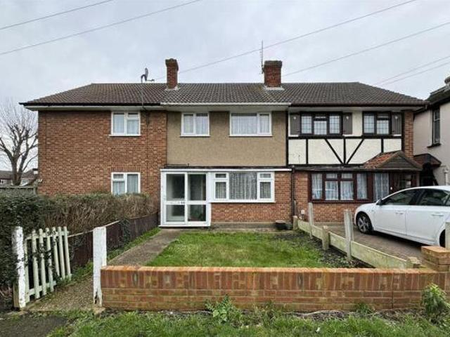 Tattenham Road, Laindon, 3 Bedroom Terraced