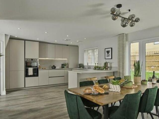 Tattenhoe Park, Priestley Drive, 4 Bedroom Detached