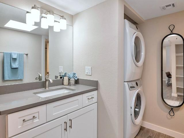 Tatum Place 2 Bedroom Apartment for Rent at 16801 N 49th St, Scottsdale, AZ 85254