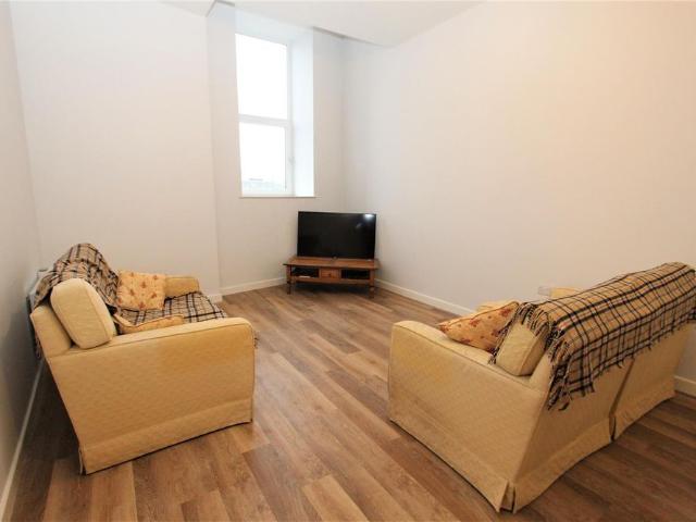 Tate House, Leeds City Centre, LS2 7QW