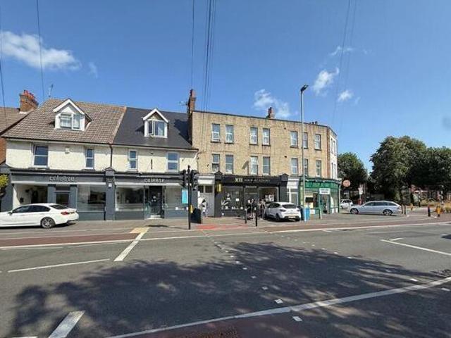 Tatnam Crescent, Poole, 2 Bedroom Maisonette