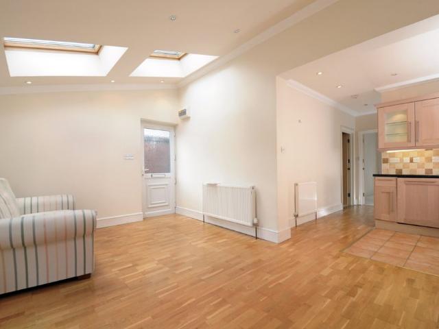 Taunton Avenue, Raynes Park, London, SW20