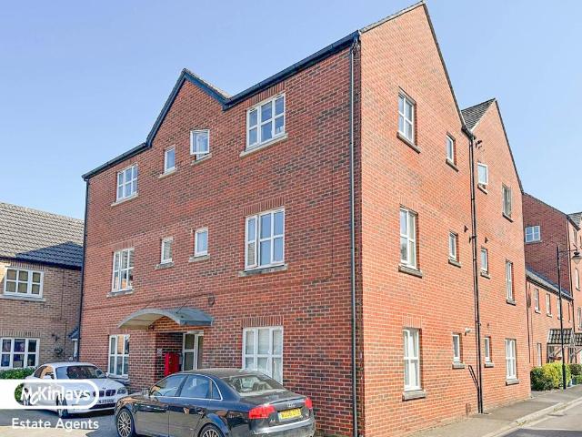 Taunton TA2 2 bed apartment to rent £1,050 pcm £242 pw