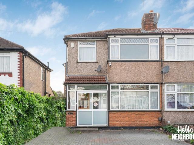 Taunton Way, Stanmore HA7, 5 bed semi detached house to rent, £3,000 pcm | PrimeLocation