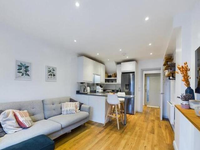 Taverners Place, Codicote, 2 Bedroom End