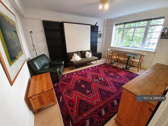 Tavistock Court, London, WC1H Studio to rent £1,900 pcm £438 pw