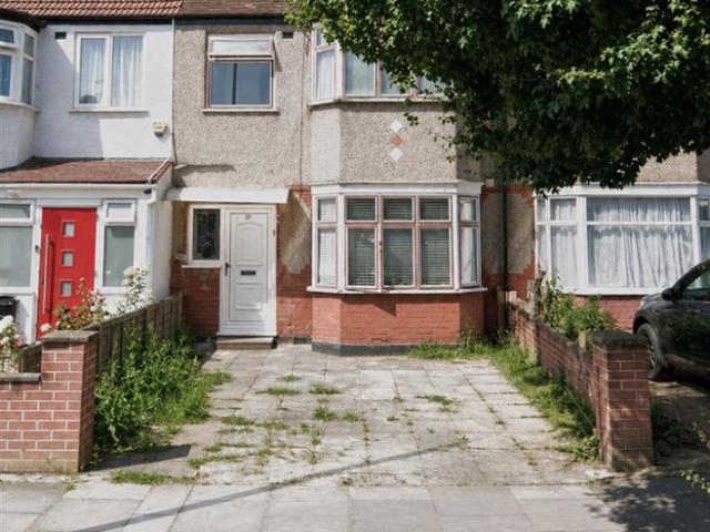 Tavistock Avenue, Perivale, Greenford UB6, Studio to rent, £1,045 pcm | PrimeLocation