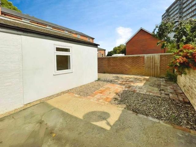 Tavistock Street, Bedford, MK40