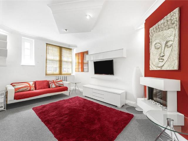 Tavistock Place, London, WC1H 1 bed apartment to rent £2,500 pcm £577 pw