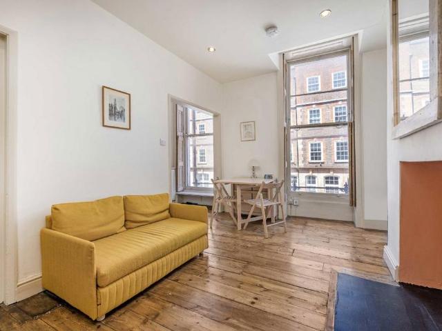 Tavistock Place, London WC1H 1 bed flat to rent £2,100 pcm £485 pw