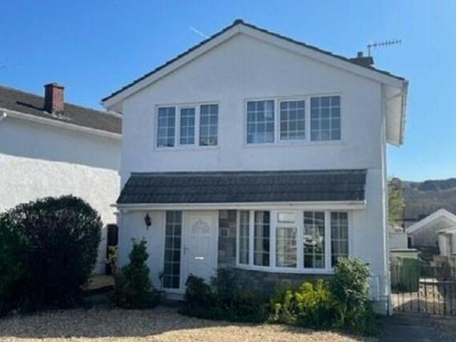 Tawe Park, Ystradgynlais, 3 Bedroom Detached