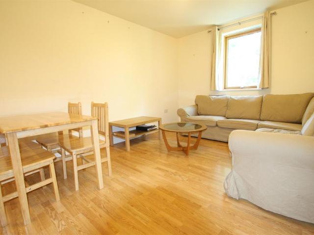 Tay Court, Meath Crescent E2, 2 bed flat to rent, £1,950 pcm | PrimeLocation