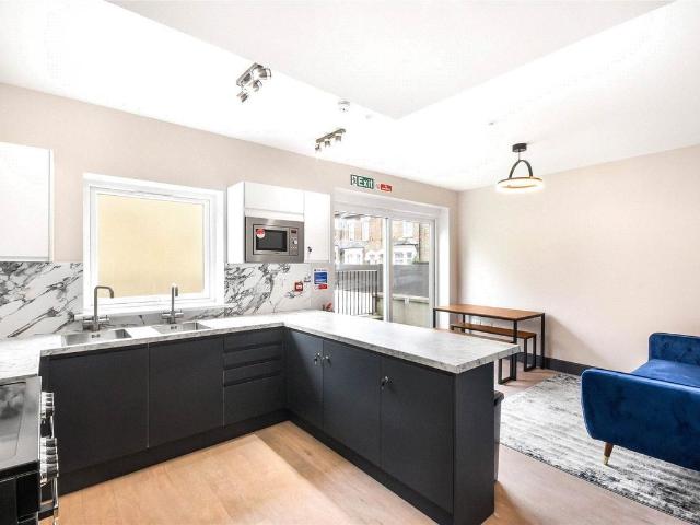Taybridge Road, Battersea, London SW11, Room to rent, £1,350 pcm | PrimeLocation