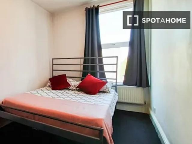 Taybridge Road, London, SW11 5PS, United Kingdom | Room for rent #126872310 | Rentberry