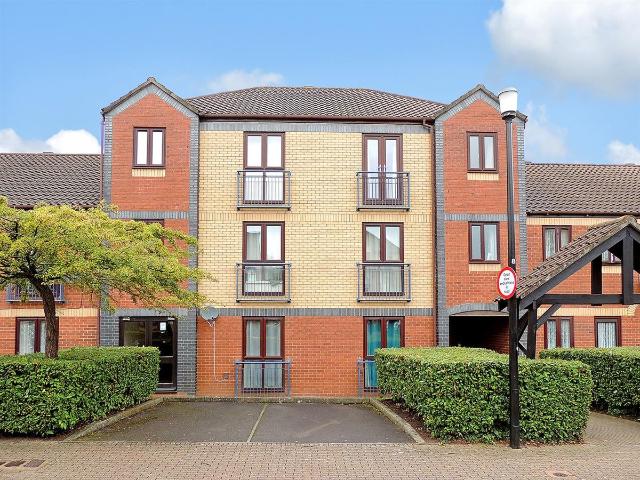 Taylor Close, Bristol BS15, 2 bed flat to rent, £1,100 pcm | PrimeLocation