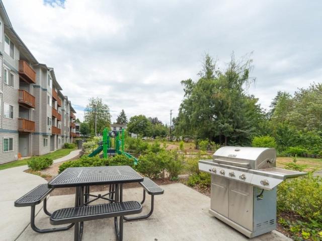 Taylor Creek Apartments 2 Bedroom Apartment for Rent at 7050 S 116th Pl, Bryn Mawr Skyway, WA 98178 Bryn Mawr Skyway