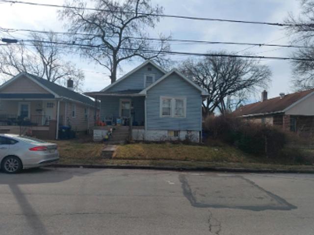 Taylor Ave