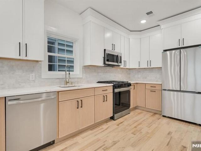 Taylor St, Orange, Home For Sale