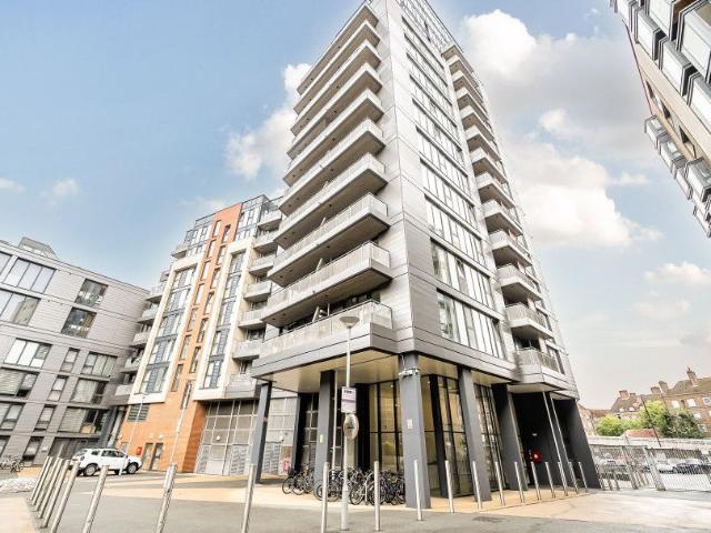 Taylor Pl, London E3, 2 bed flat to rent, £1,430 pcm | PrimeLocation