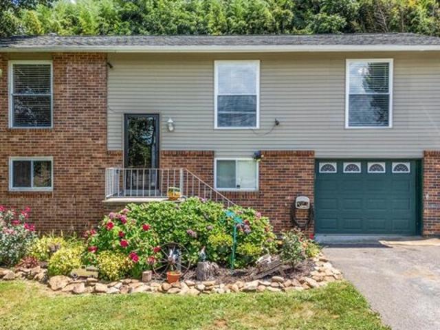 Taylor Rd, Knoxville, Home For Sale