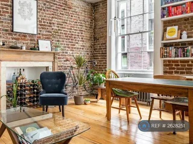 Taylors Covered Buttons & Belts, 22 Cleveland Street, London, W1T 4HY, United Kingdom | 1 bed house for rent #167643168 | Rentberry