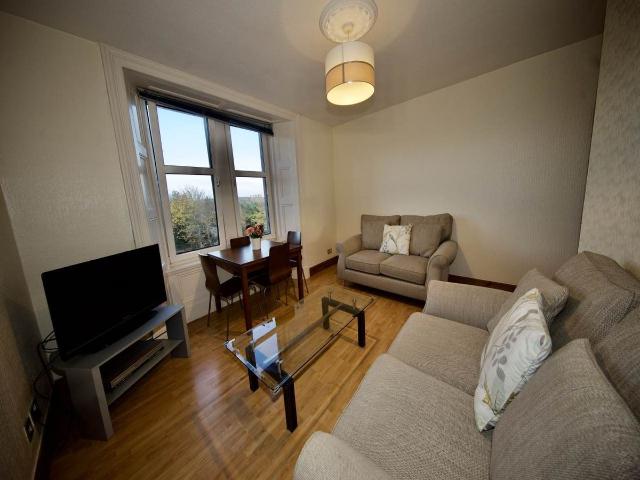 Taylors Lane, Dundee DD2, 1 bed flat to rent, £725 pcm | PrimeLocation