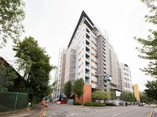 Taylorson Street South, Manchester, 2 Bedroom Flat