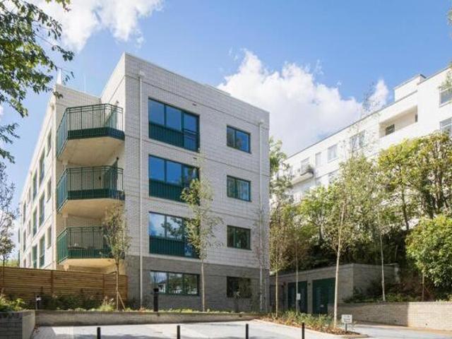 Taymount Mansion, Forest Hill, 2 Bedroom Apartment