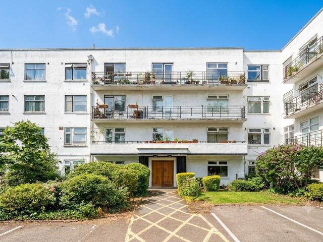 Taymount Rise, London SE23, 3 bed flat to rent, £2,999 pcm | PrimeLocation